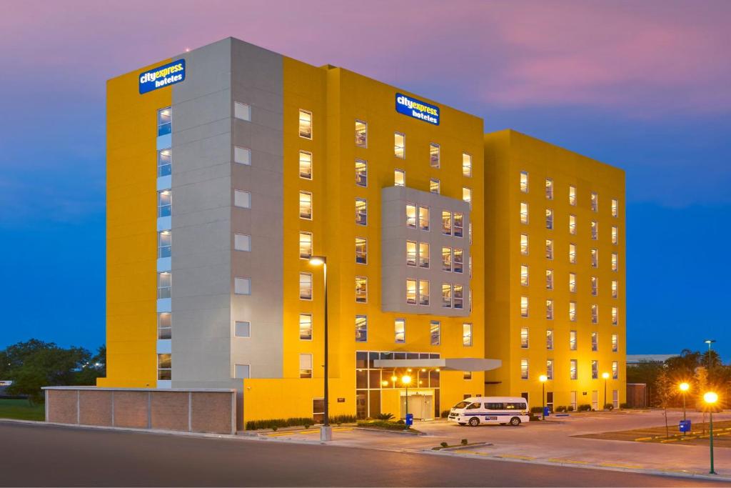 Hotel City Express by Marriott Monterrey Lindavista, Monterrey, Nuevo ...