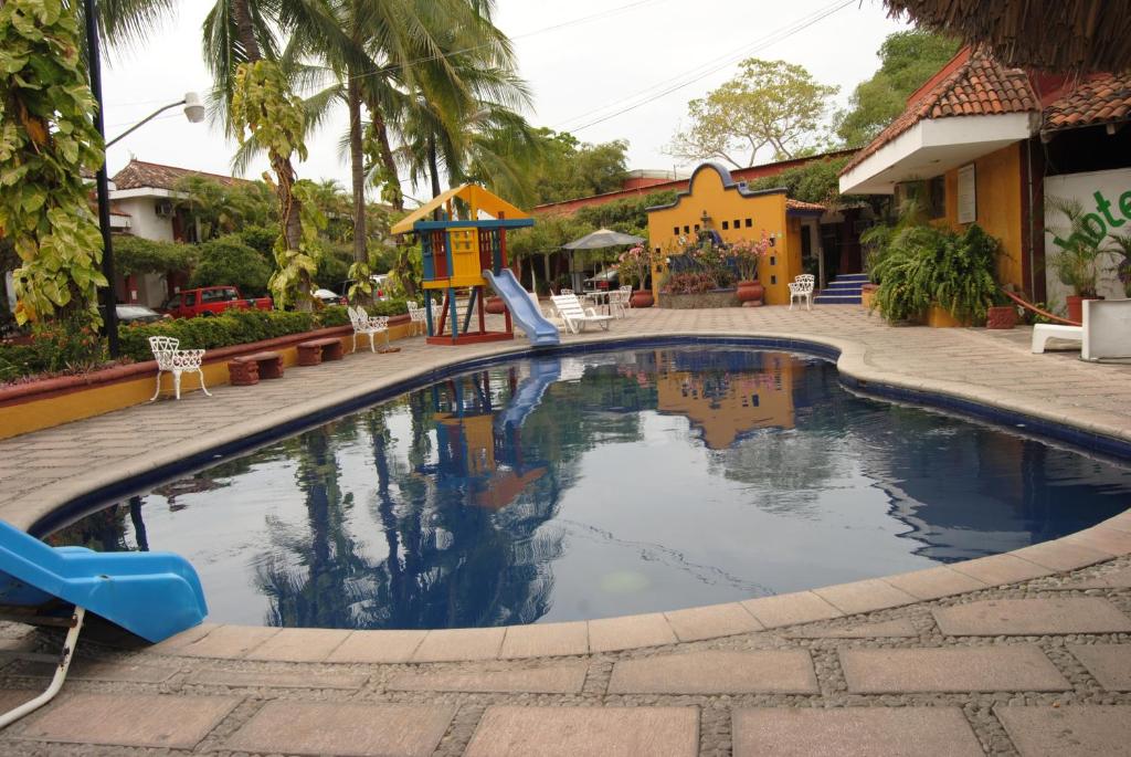 Hoteles en Tecomán para Reservar con los mejores Precios ZonaTuristica.com